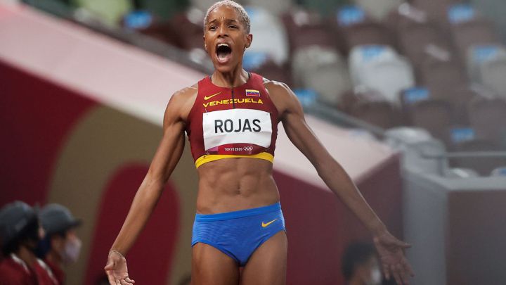 Campeona olímpica Yulimar Rojas se lleva medalla de plata en su regreso ...