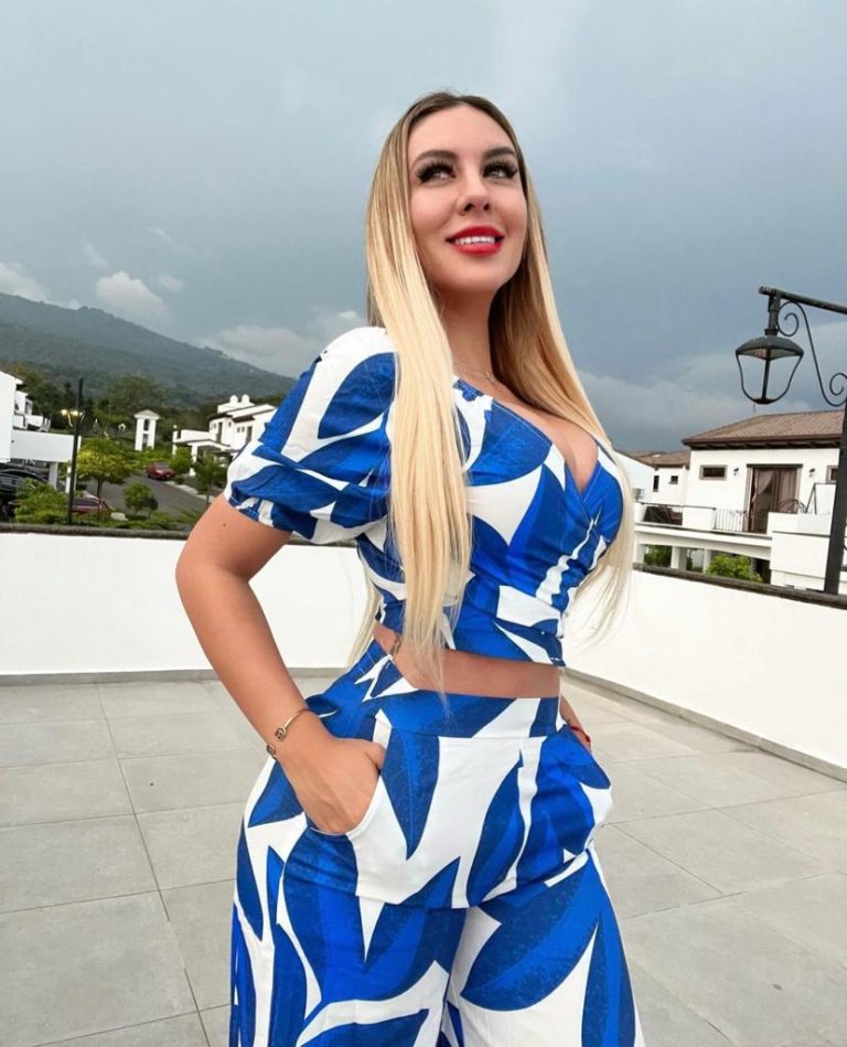 Alejandra Megan, periodista salvadoreña, destaca en el mundo del modelaje internacional ...